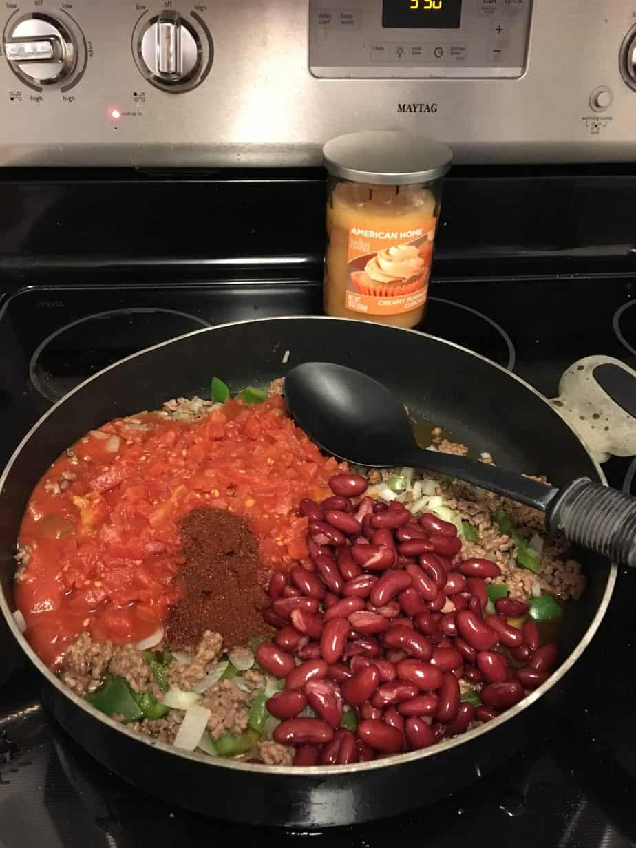 Chili-Fall Budget Meal Under $4 - I Heart Frugal